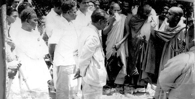 Watch Out. The Sinha-Le Campaign gathers Momentum | Thuppahi's Blog