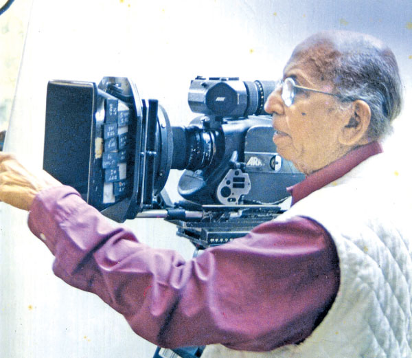 Lester James Peries: Grand Master of the Cinematic Form | Thuppahi's Blog