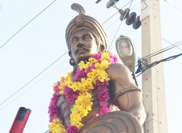 Pandara Vanniyan ‘crowned’ Today | Thuppahi's Blog