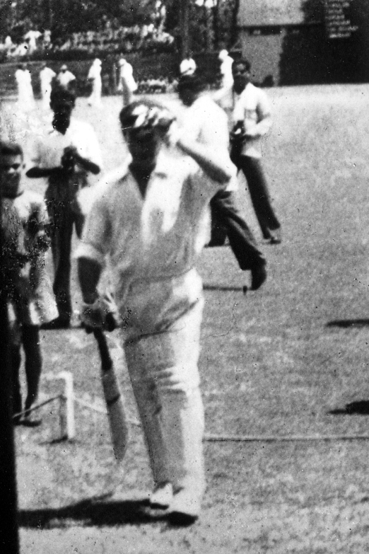 In Awe of Cricket. Seeing Bradman at the Colombo Oval in 1948 ...