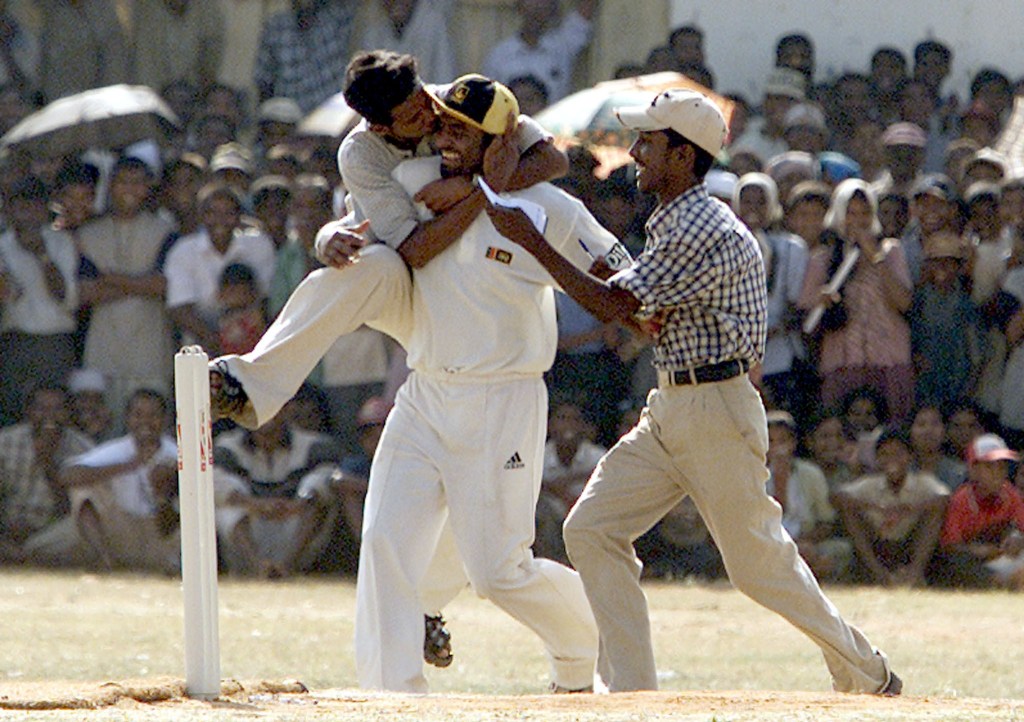 Murali’s Epic History: Facing Many Powers …. A Bibliography | Thuppahi ...